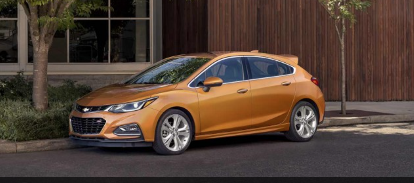 The 2017 Chevrolet Cruze Features an Innovative Redesign